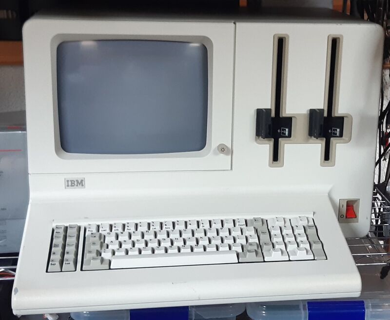 IBM System/23 Datamaster - Bits Passats